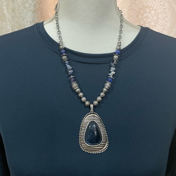 Ruby Rd. | Jewelry | Ruby Rd Silver Tone Bold Pendant Necklace | Poshmark